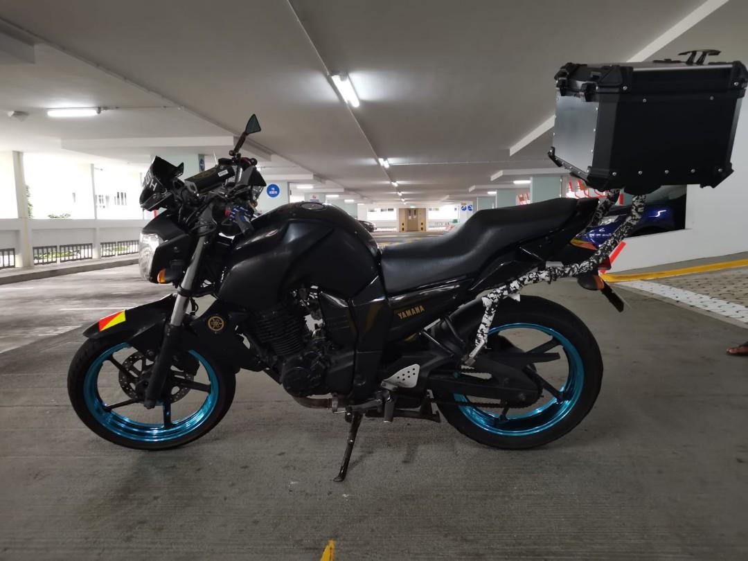 Yamaha FZ16 rim wrapping, Motorcycles, Motorcycle Apparel on Carousell