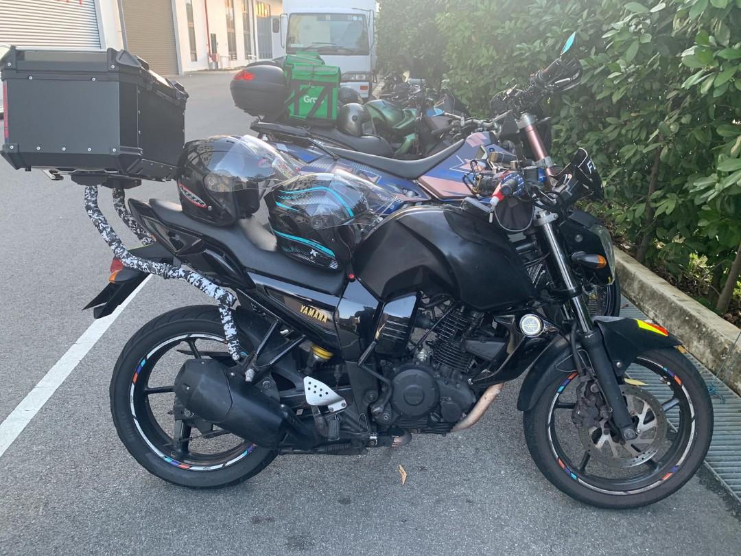 Yamaha FZ16 rim wrapping, Motorcycles, Motorcycle Apparel on Carousell