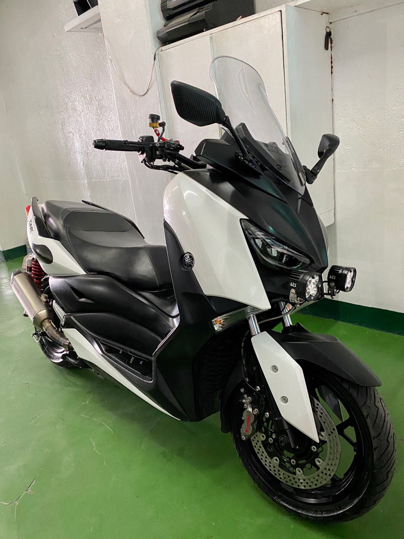 YAMAHA XMAX (Modified), Motorbikes, Motorbikes for Sale on Carousell
