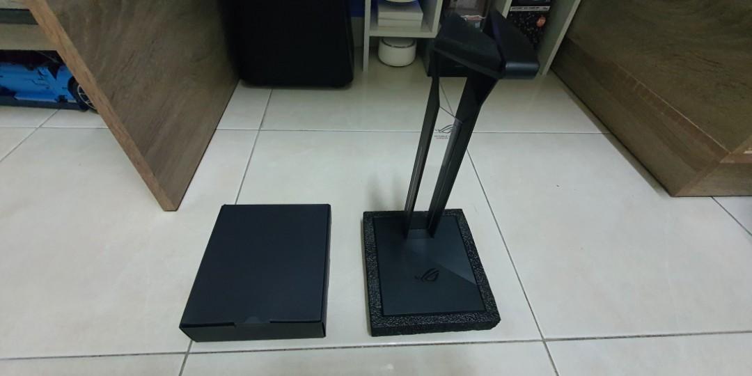Asus rog throne headset stand, Computers & Tech, Parts & Accessories ...