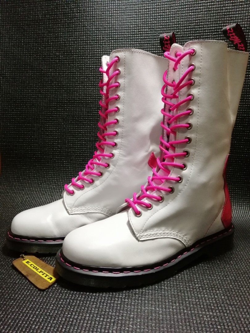 DR. MARTENS ROCKER, Women's Fashion, Footwear, Boots on Carousell