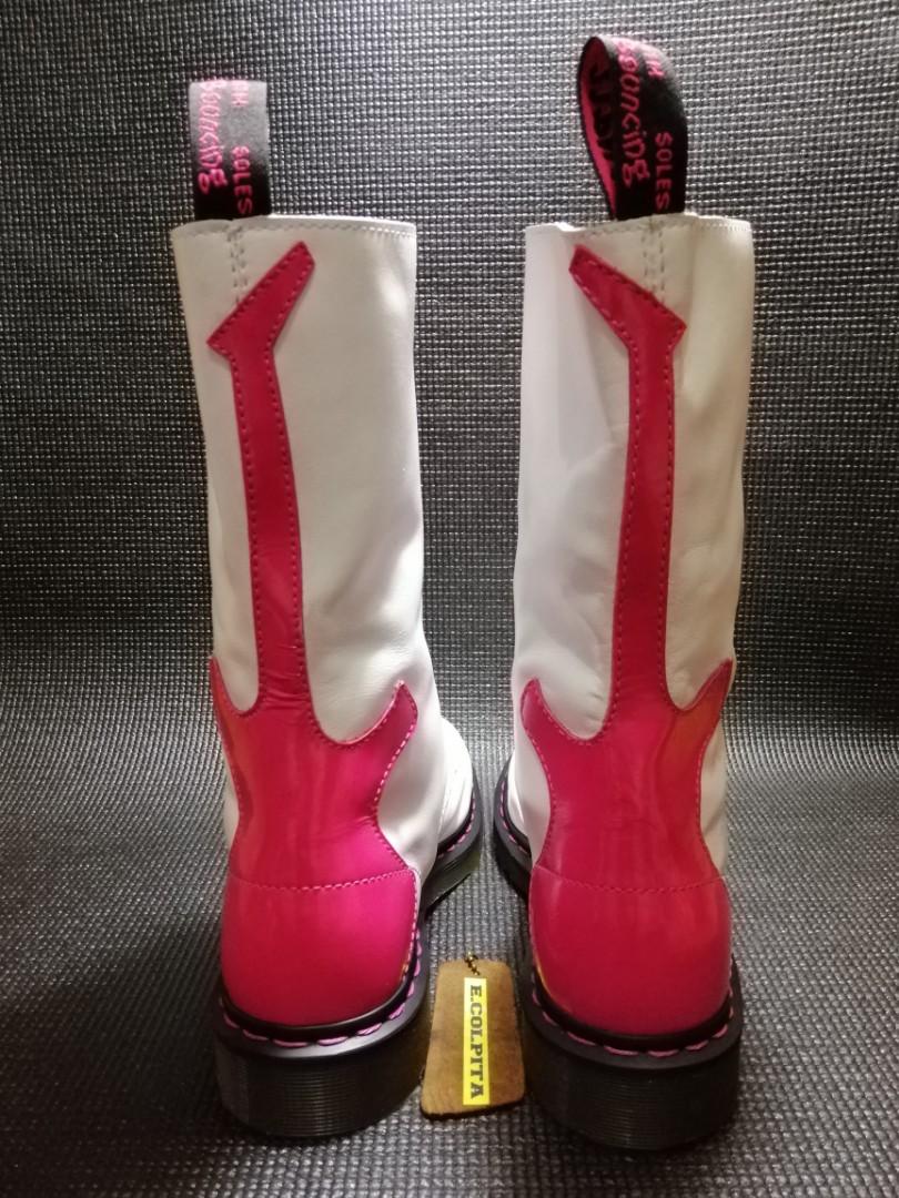 DR. MARTENS ROCKER, Women's Fashion, Footwear, Boots on Carousell