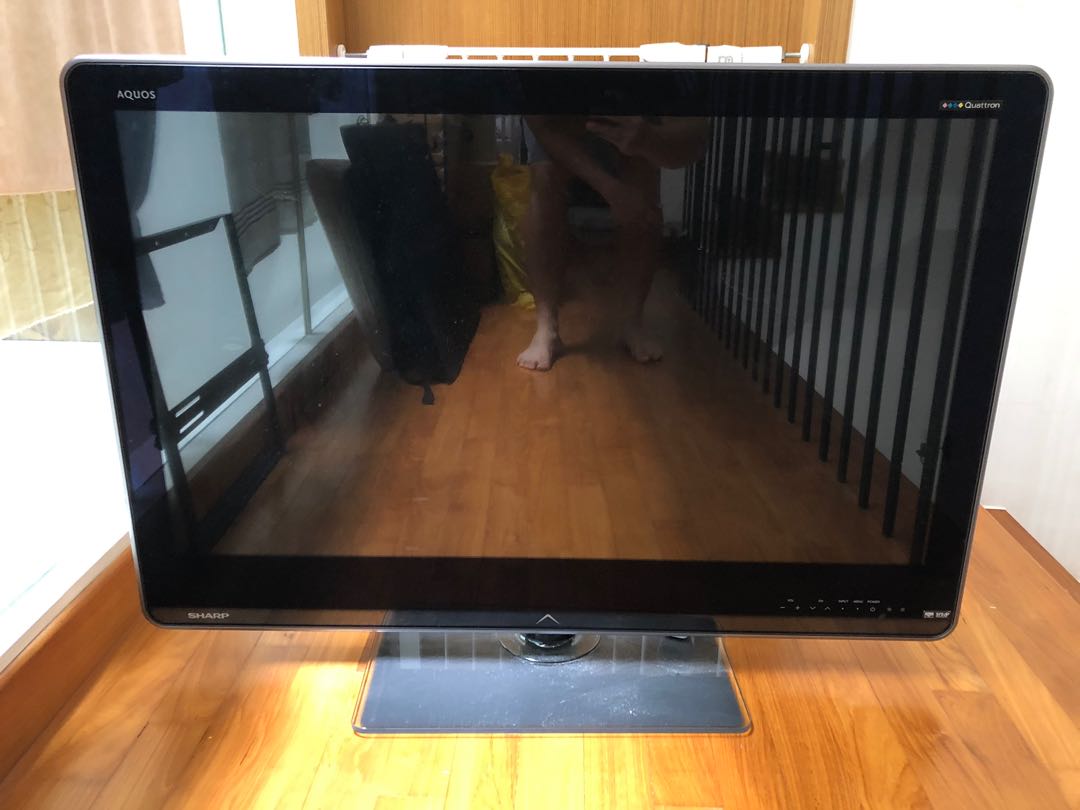 Sharp Aquos 44 inch tv, TV & Home Appliances, TV & Entertainment, TV on ...