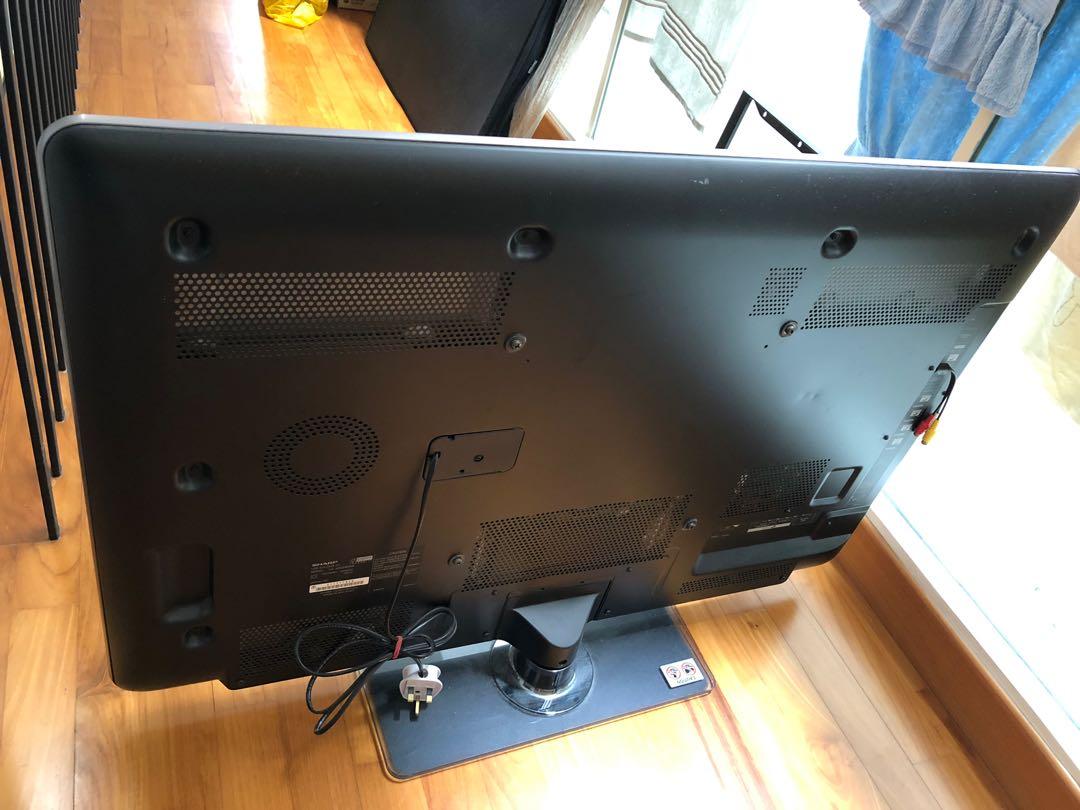 Sharp Aquos 44 inch tv, TV & Home Appliances, TV & Entertainment, TV on ...