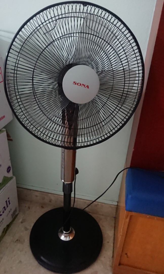 Stand Fan, Furniture & Home Living, Lighting & Fans, Fans on Carousell