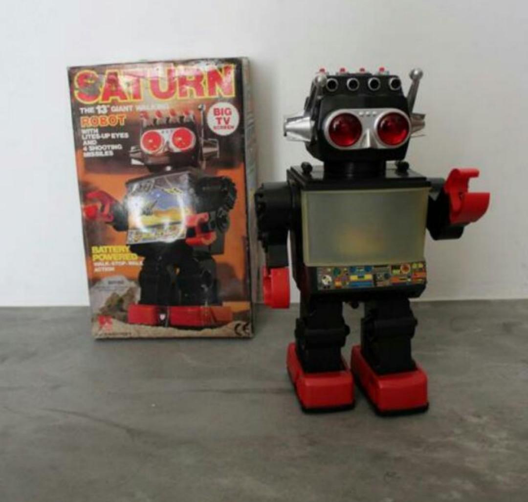 Vintage 1980's Saturn robot, fully functional, Hobbies & Toys ...