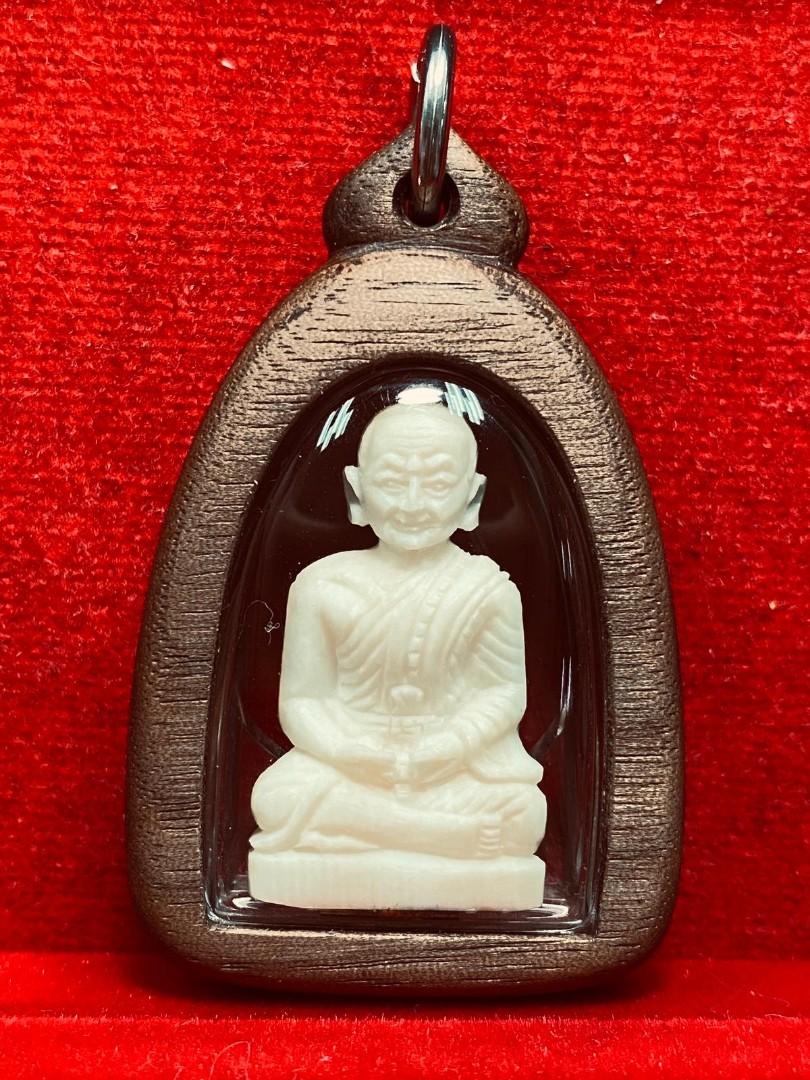 Custom amulet casing, Hobbies & Toys, Memorabilia & Collectibles ...