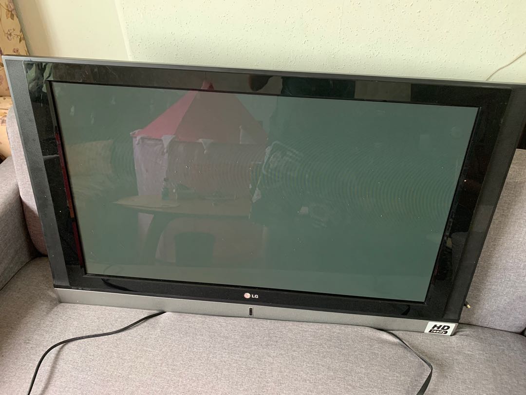 LG TV 42inch, TV & Home Appliances, TV & Entertainment, TV on Carousell