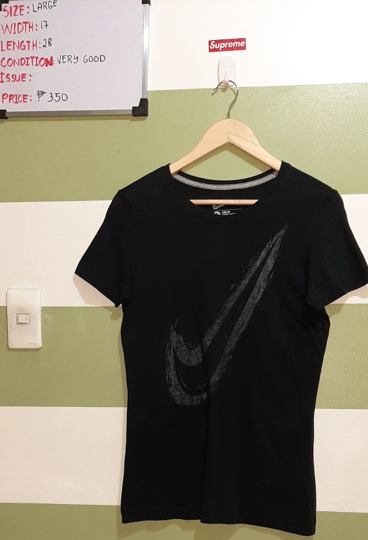 Nike Reverse Print Logo, Women's Fashion, Tops, Others Tops on Carousell