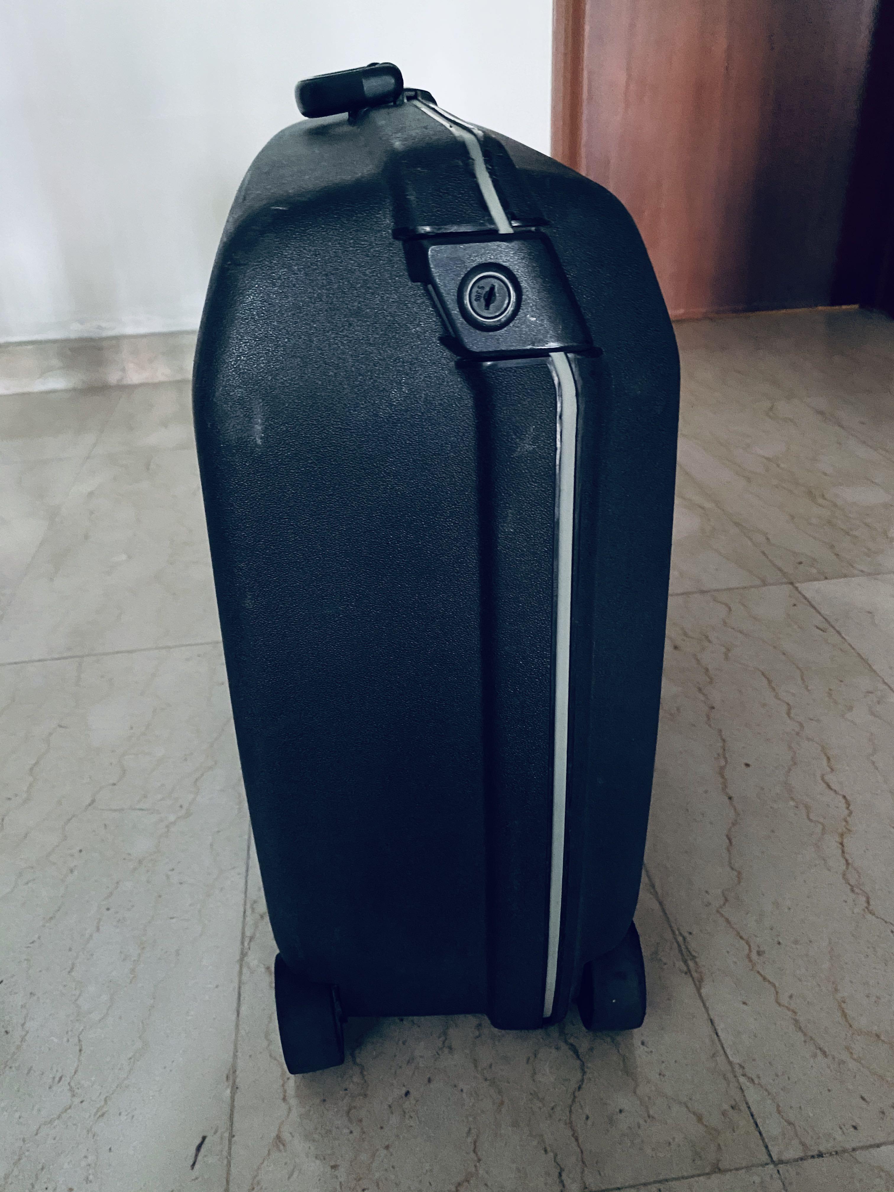 Samsonite Oyster Horizontal Hard Case on Carousell