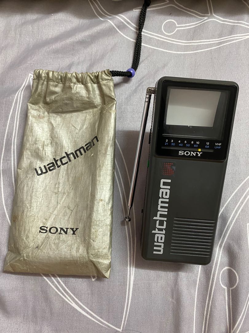 Sony Watchman FD-2E television receiver, Hobbies & Toys, Collectibles ...