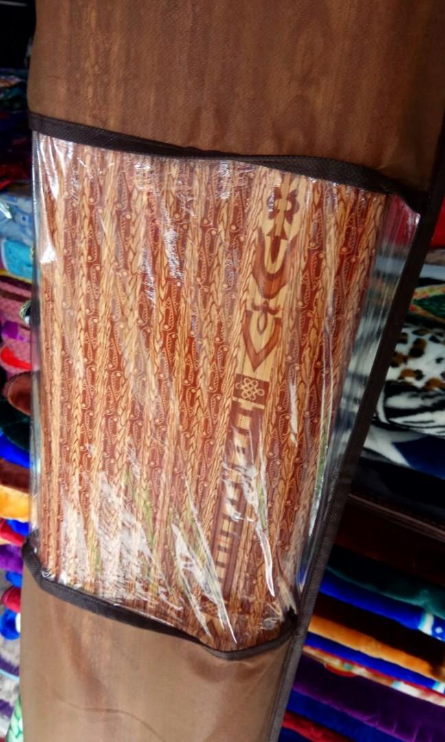 TIKAR BULUH DOLU DOLU SAIZ BESAR, Furniture & Home Living, Home Decor ...