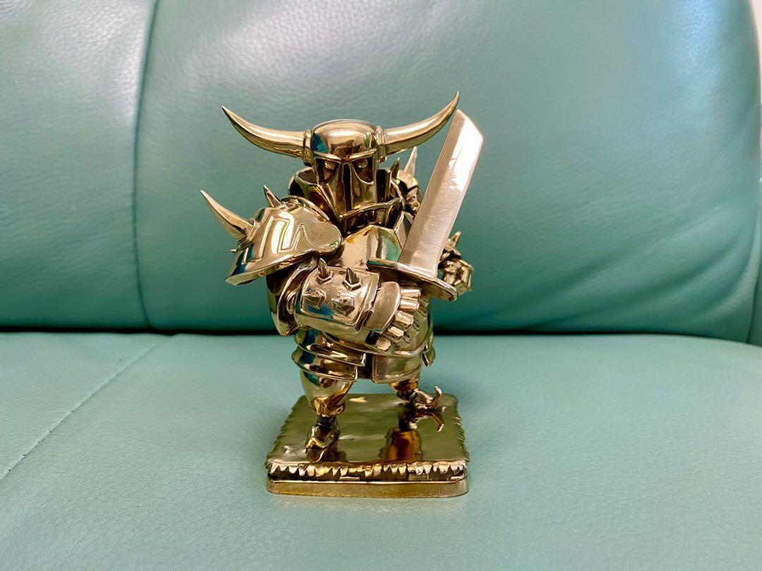 部落衝突 皇室戰爭 PEKKA Figure Clash Royale 純銅皮卡, 興趣及遊戲, 玩具 & 遊戲類 - Carousell
