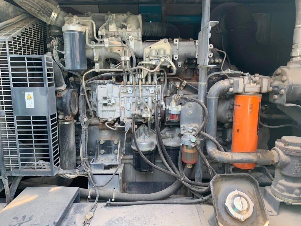 Airman 390 cfm Compressor, Commercial & Industrial, Construction Tools ...