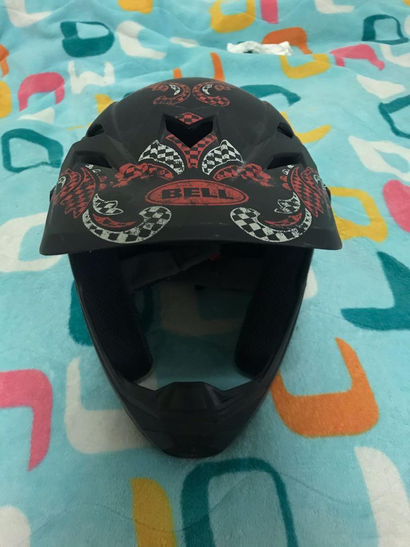 Bell drop helmet, Sports Equipment, Bicycles & Parts, Bicycles on Carousell