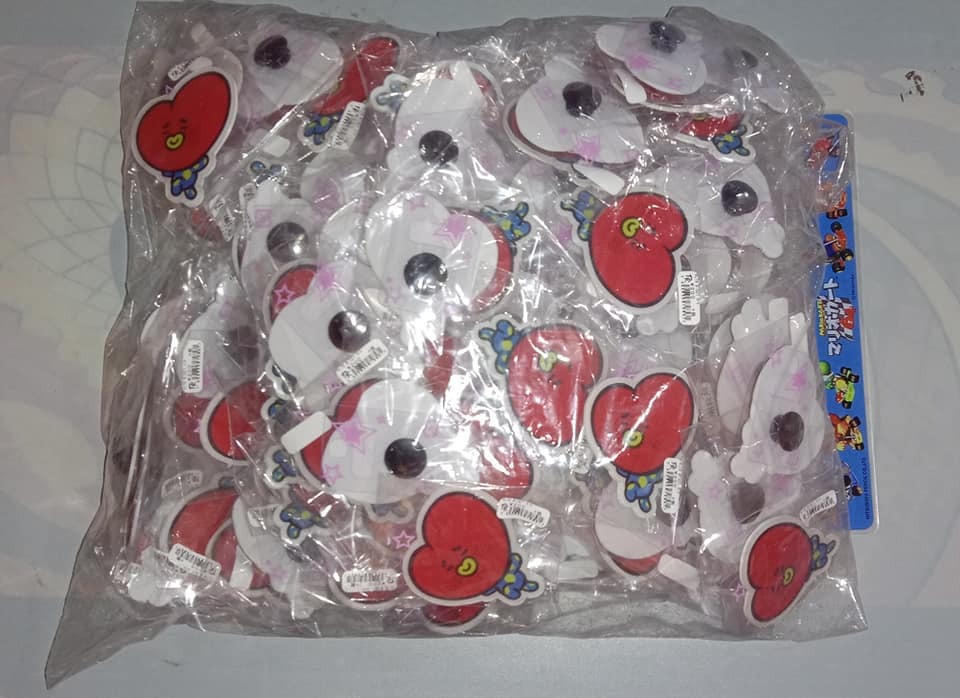 BT21 Tata Pin, Hobbies & Toys, Memorabilia & Collectibles, K-Wave on ...