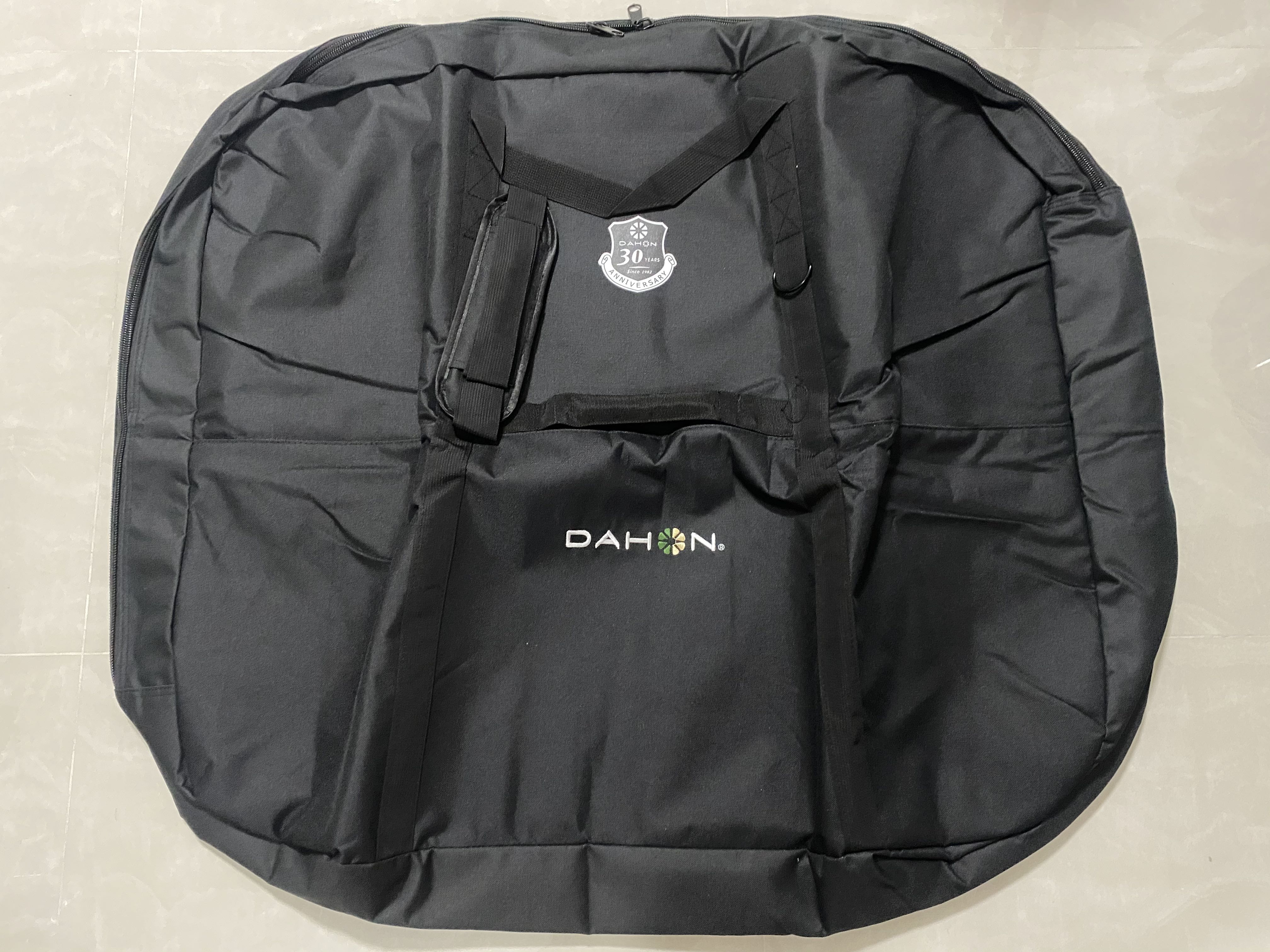[LAST PIECE!] Dahon 30th anniversary bag, Sports Equipment, Bicycles ...
