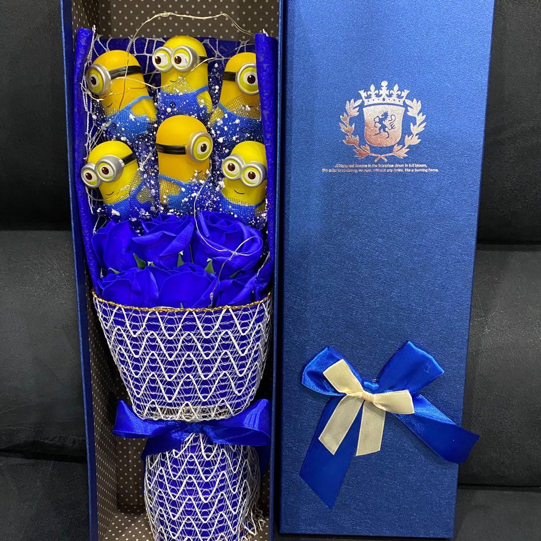 Hello Kitty Rilakkuma Minion Stitch Totoro Doraemon Soap Roses Bouquet ...