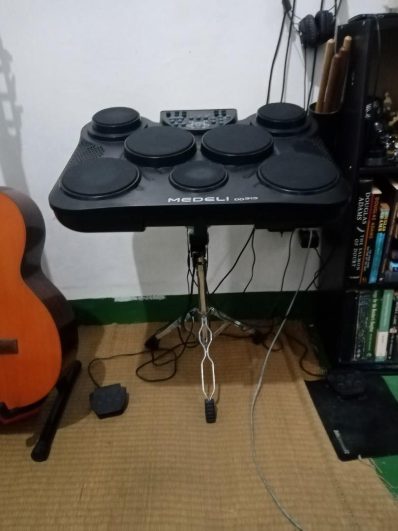 Medeli DD315 Electric Drumpad w/ Stand, Hobbies & Toys, Music & Media ...