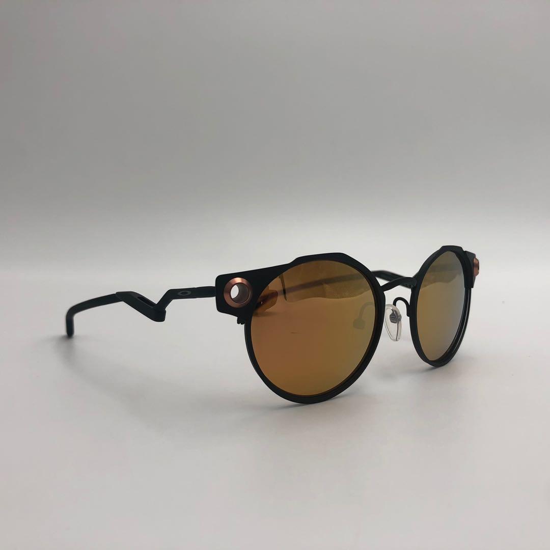 OAKLEY Deadbolt, Men's Fashion, Watches & Accessories, Sunglasses ...