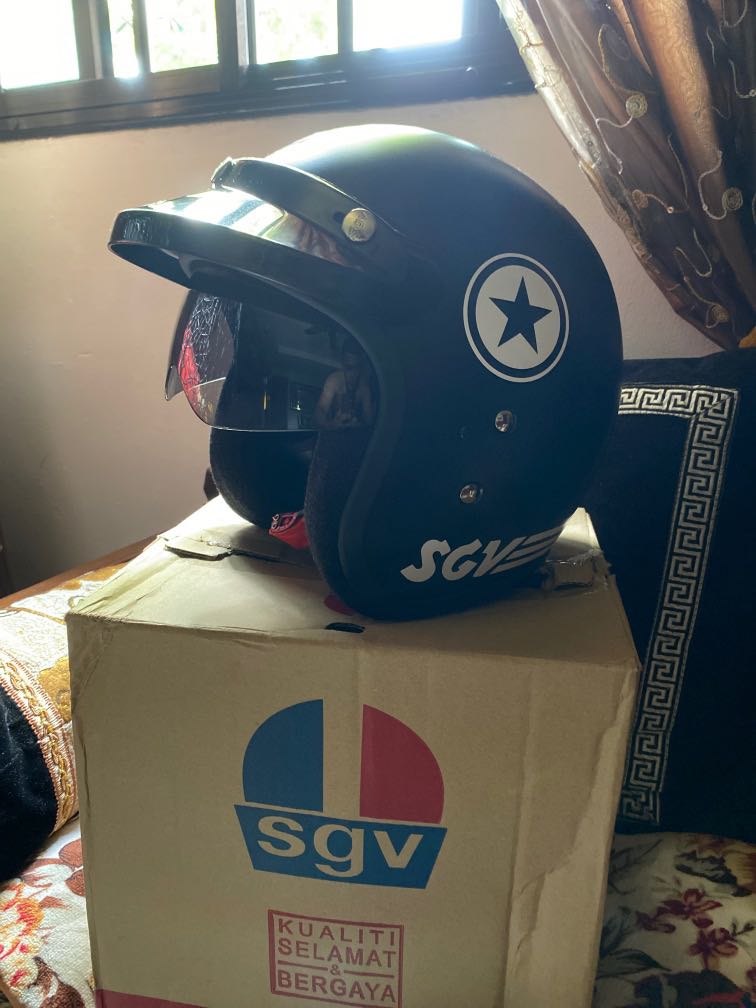 SGV STAR HELMET WITH SUNVISOR (MATTE BLACK), Motorcycles, Motorcycle ...