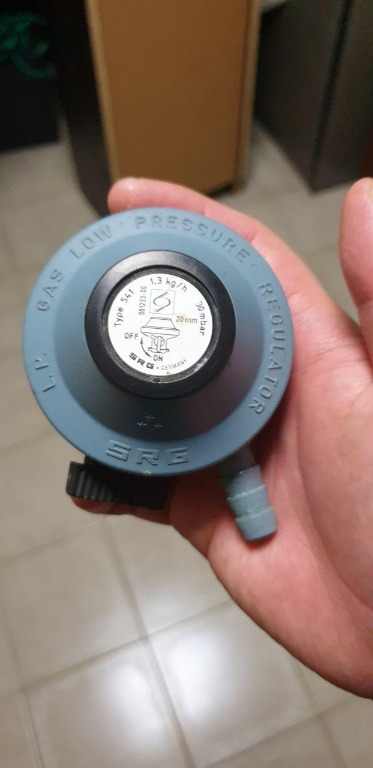 SRG Gas Low Pressure Regulator, TV & Home Appliances, Kitchen ...
