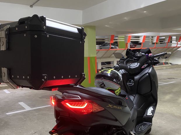 Xmax 300 55L top box and Rack, Motorcycles, Motorcycle Accessories on ...