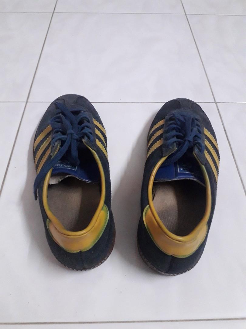 Adidas vintage, Men's Fashion, Footwear, Sneakers on Carousell