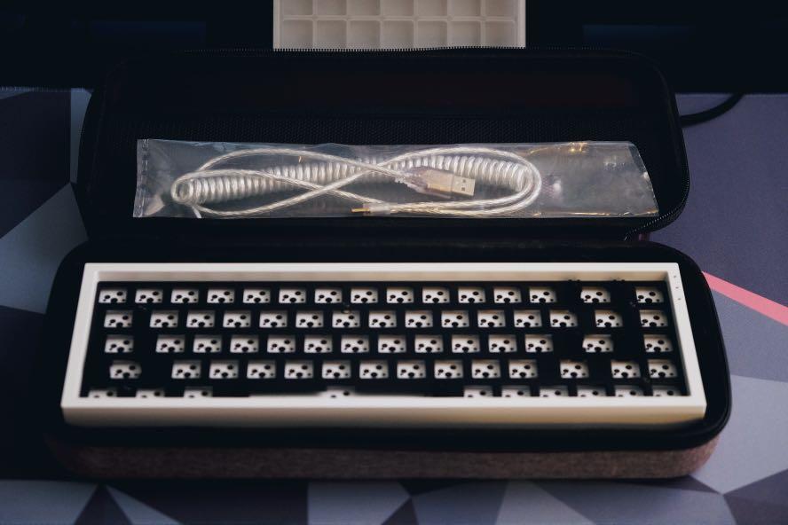 BNIB NK65 v2 E-White Aluminium Kit, Computers & Tech, Parts ...