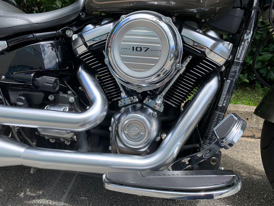 Harley Davidson Fat Boy ( 107 CI ) Milwaukee-Eight Engine. 2 Owners ...