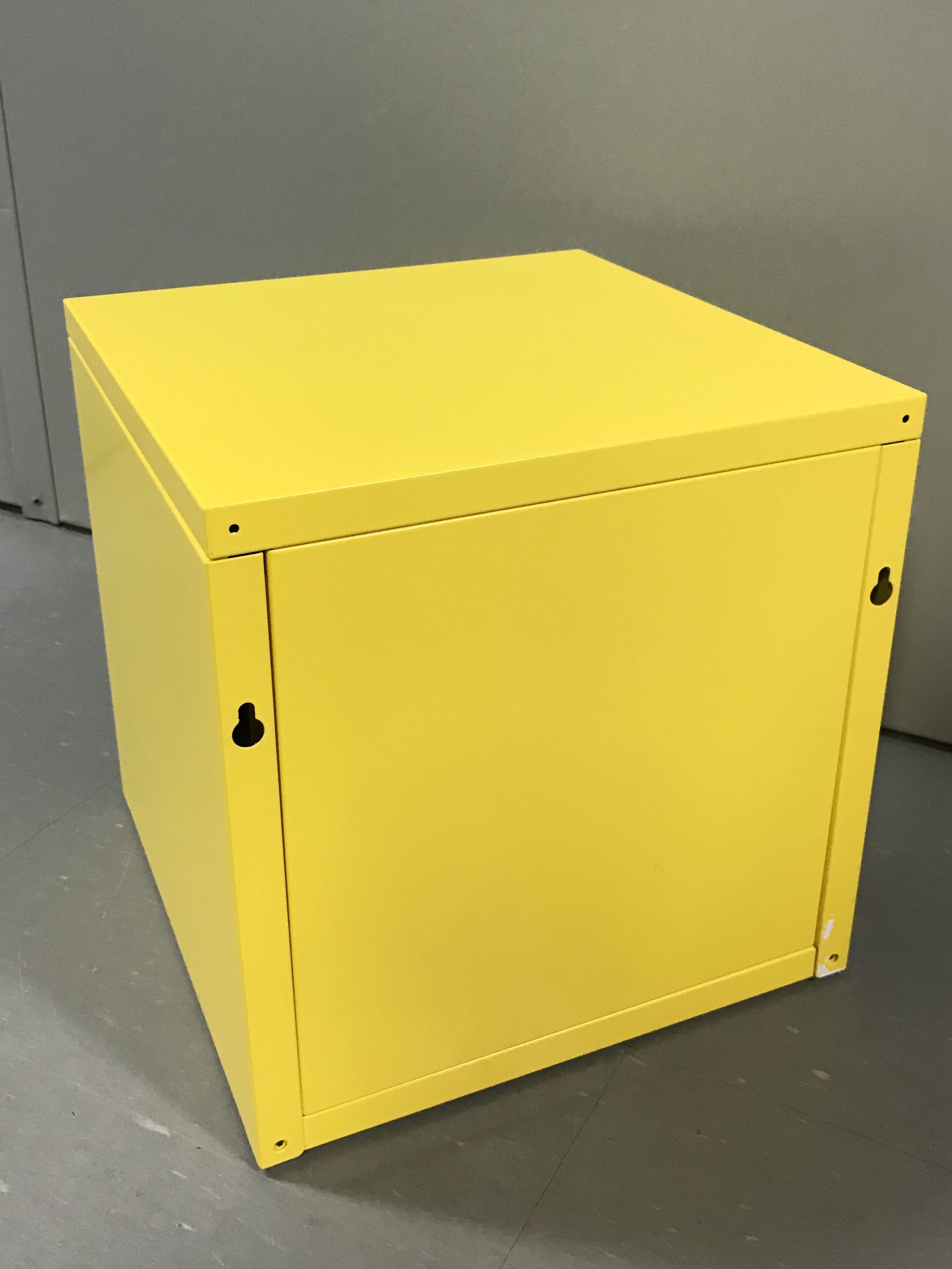 Ikea 絕版 Locker櫃 黃 藍, 傢俬＆家居, 傢俬, 書櫃、櫃子及架 - Carousell