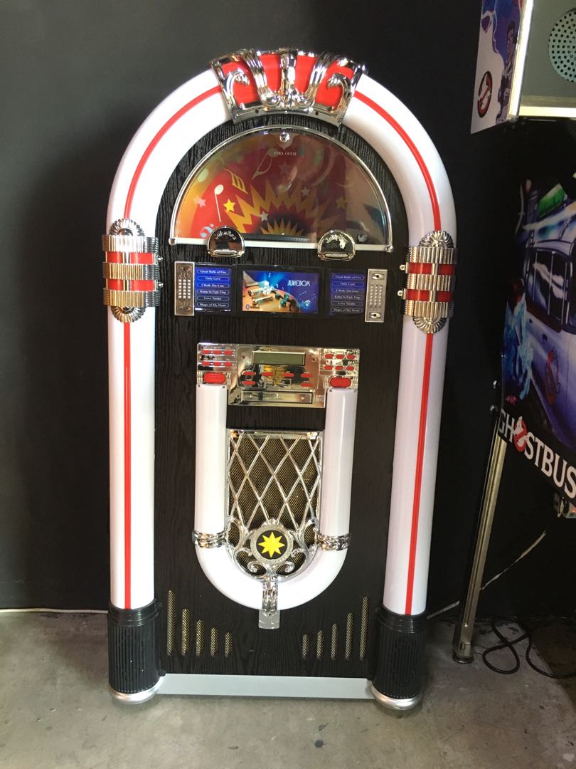 Jukebox, Furniture & Home Living, Furniture, TV Consoles on Carousell