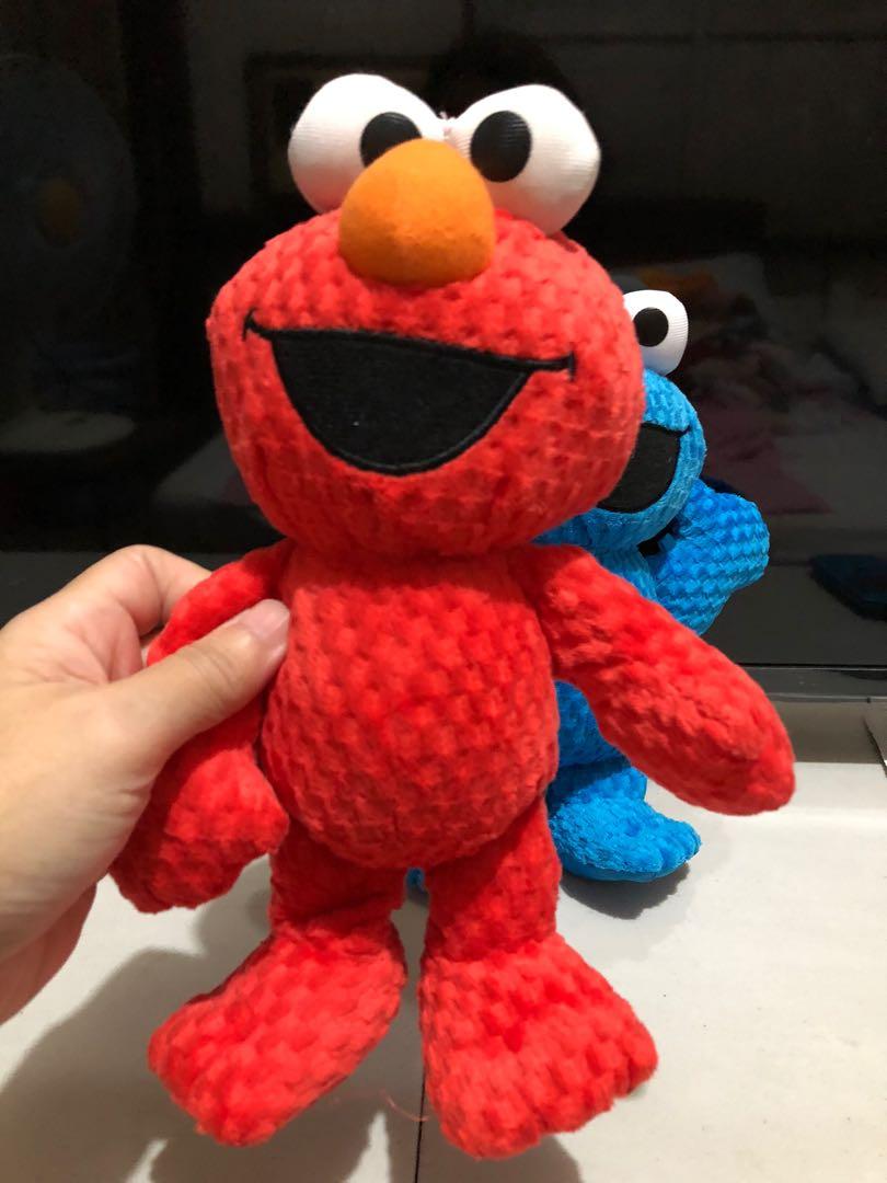 Sesame Street 10-Inch Elmo and Cookie Plush Set, Hobbies & Toys, Toys ...