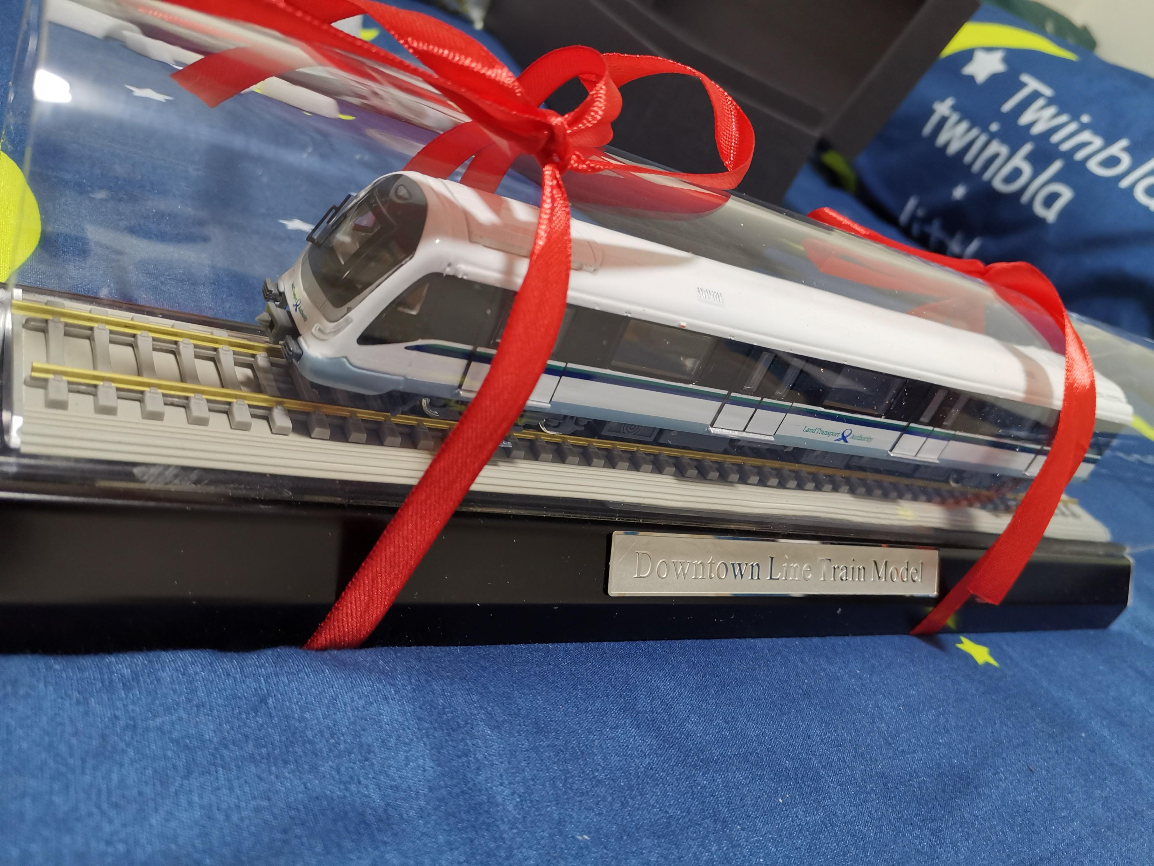 Singapore Downtown Line Train Model (1:87), Hobbies & Toys, Toys ...