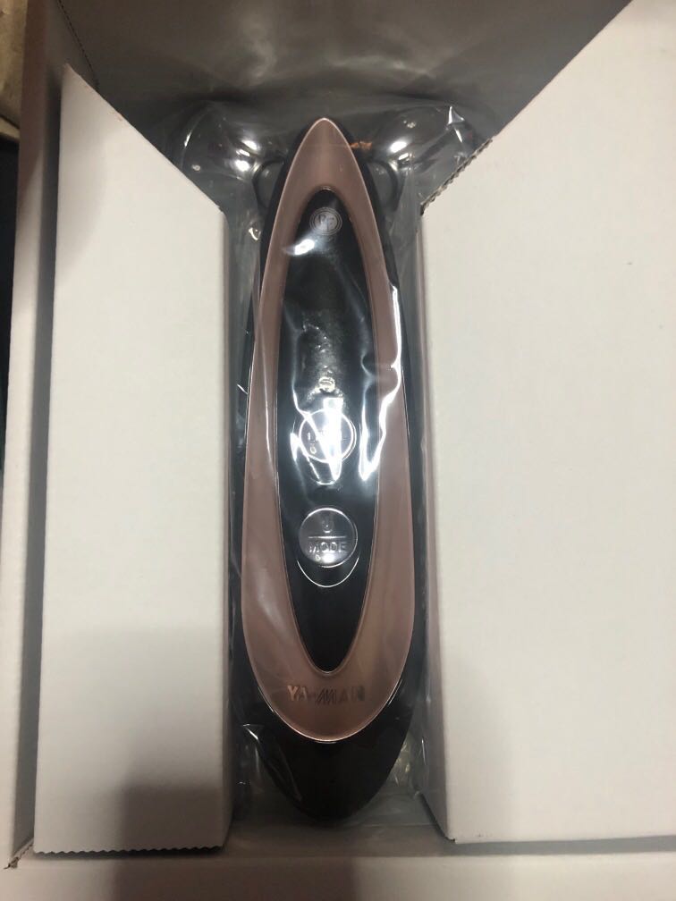 Ya-man tornado Rf roller HRF-15, Health & Nutrition, Face Masks & Face Shields on Carousell