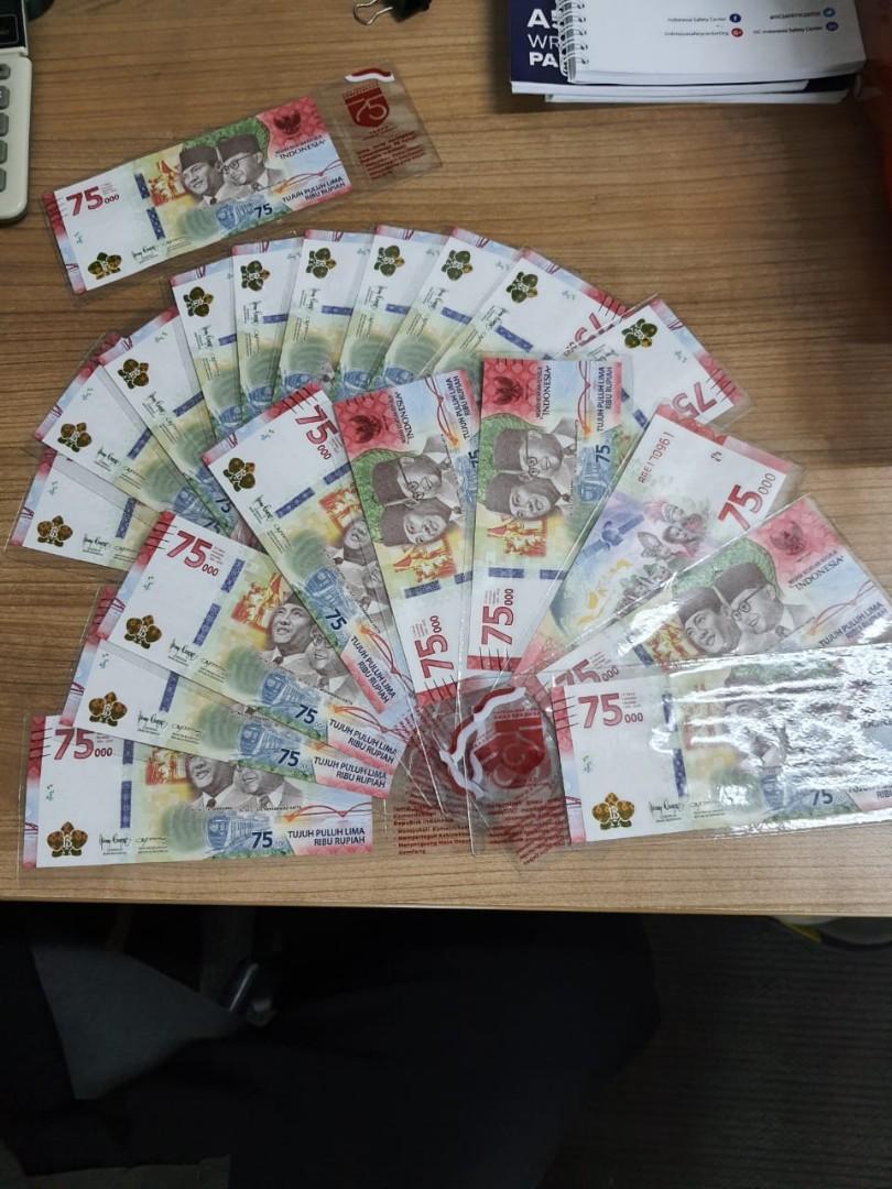 75 ribu versi kemerdekaan (20 piece), Antik, Uang Lama di Carousell