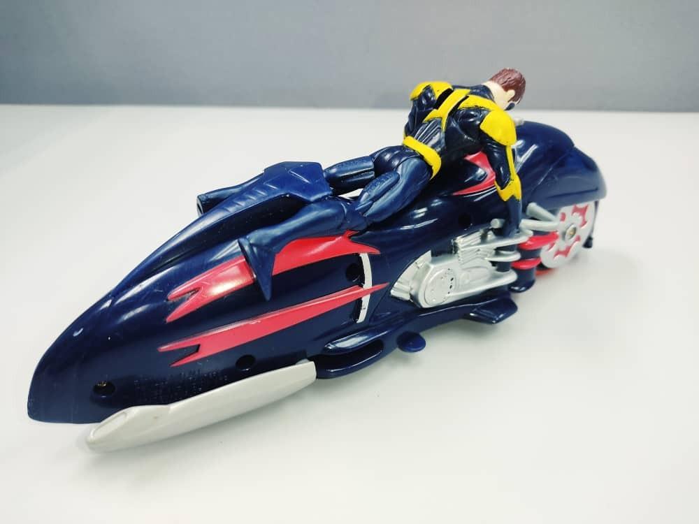 BATMAN & ROBIN - ROBIN REDBIRD CYCLE, Hobbies & Toys, Collectibles ...