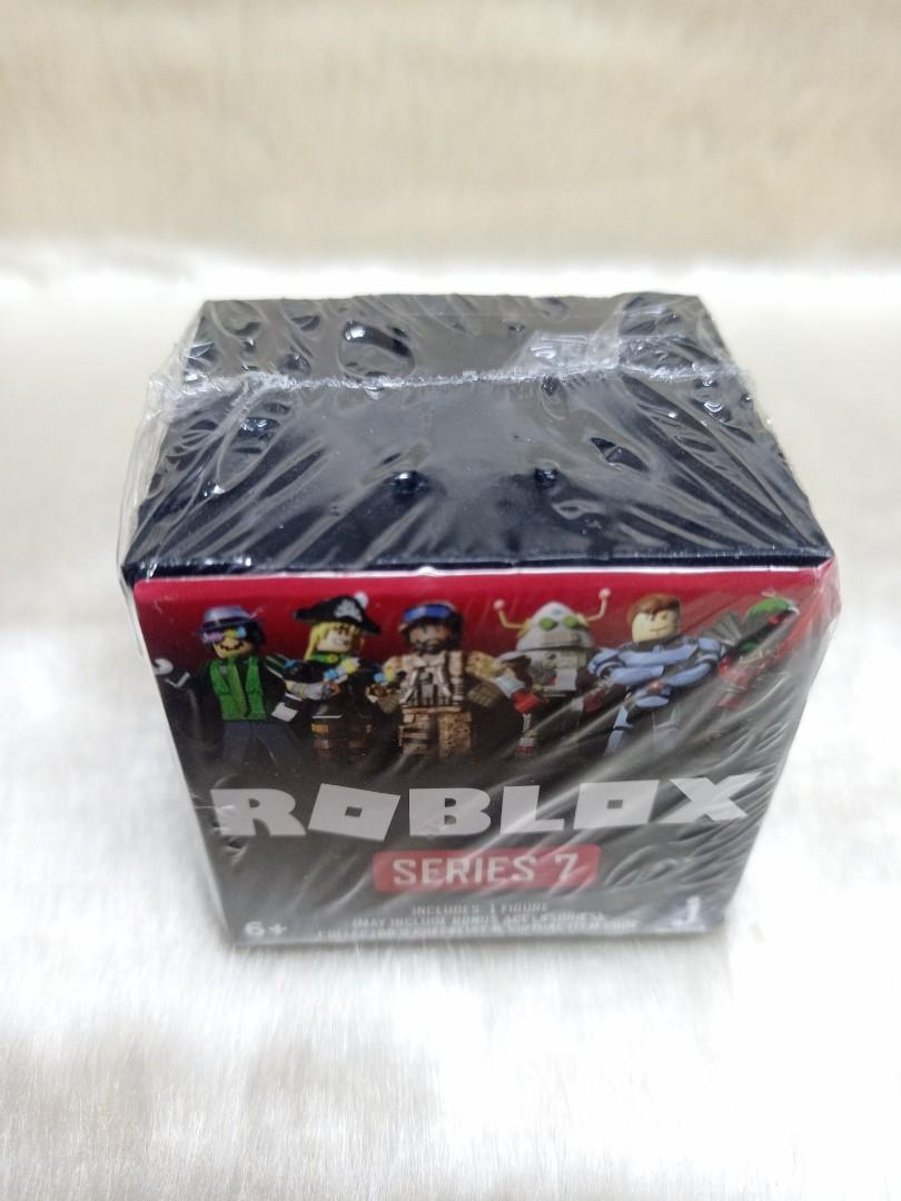 roblox series 6 and 7, Hobbies & Toys, Toys & Games on Carousell