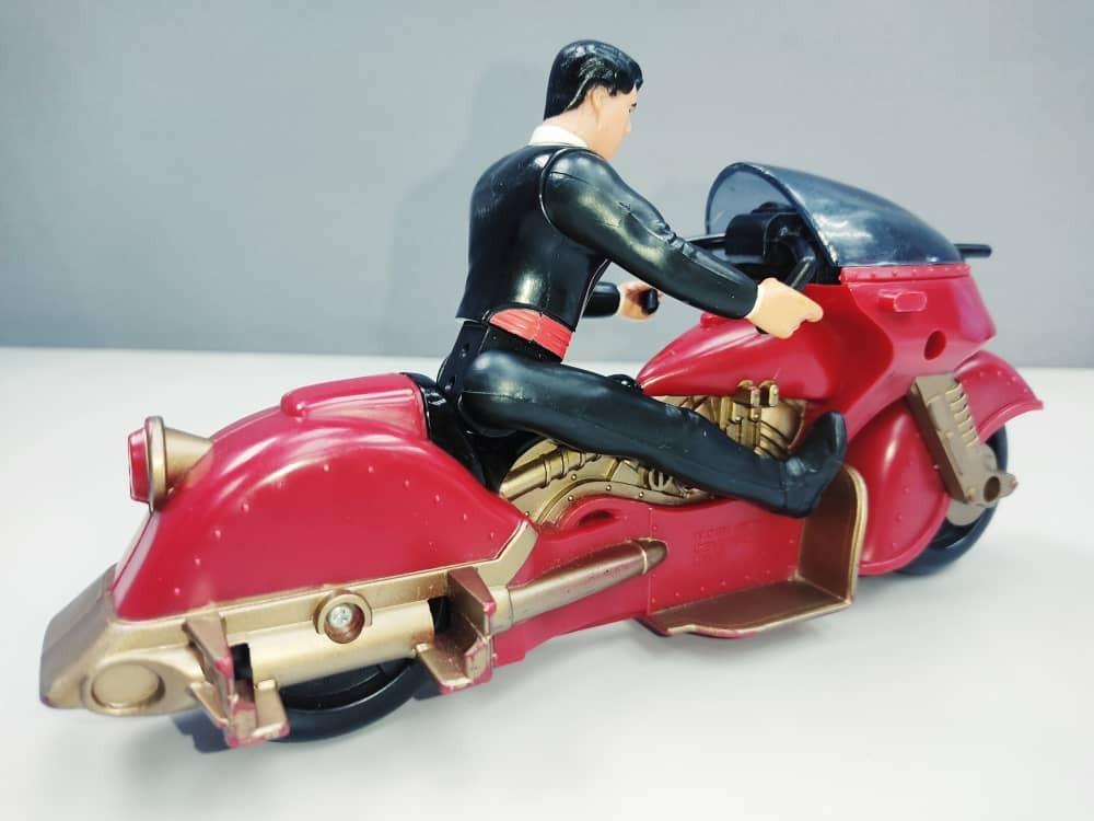 The Shadow - Shiwan Khan Serpent Bike with Transforming Lamont Cranston Figure, Hobbies & Toys ...