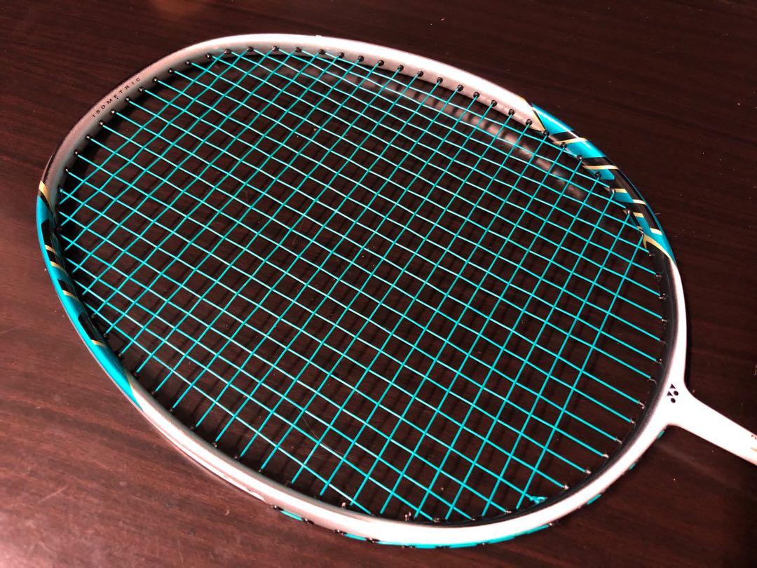 Yonex Isometric Lite 2, Sports Equipment, Sports & Games, Racket & Ball ...