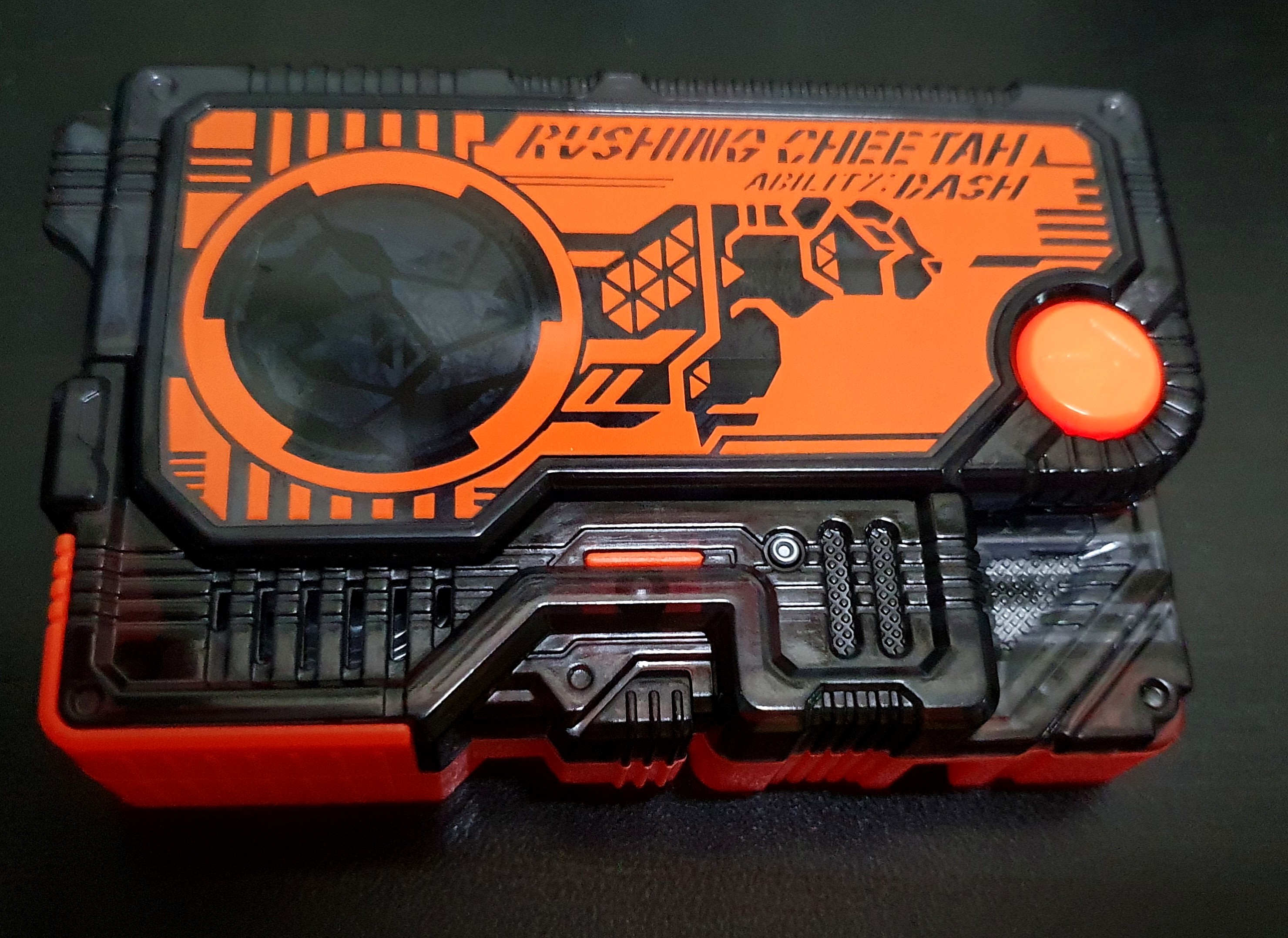 DX Rushing Cheetah progrise key Kamen Rider Zero One Valkyrie ability ...