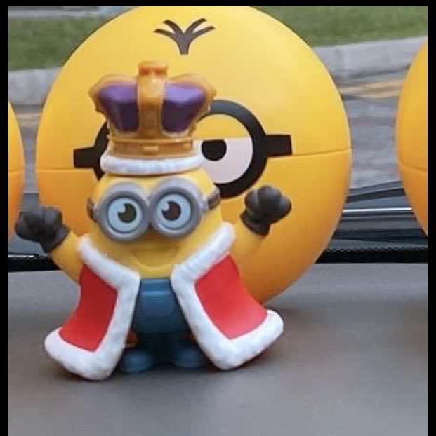 King Bob McDonald minion , Hobbies & Toys, Toys & Games on Carousell