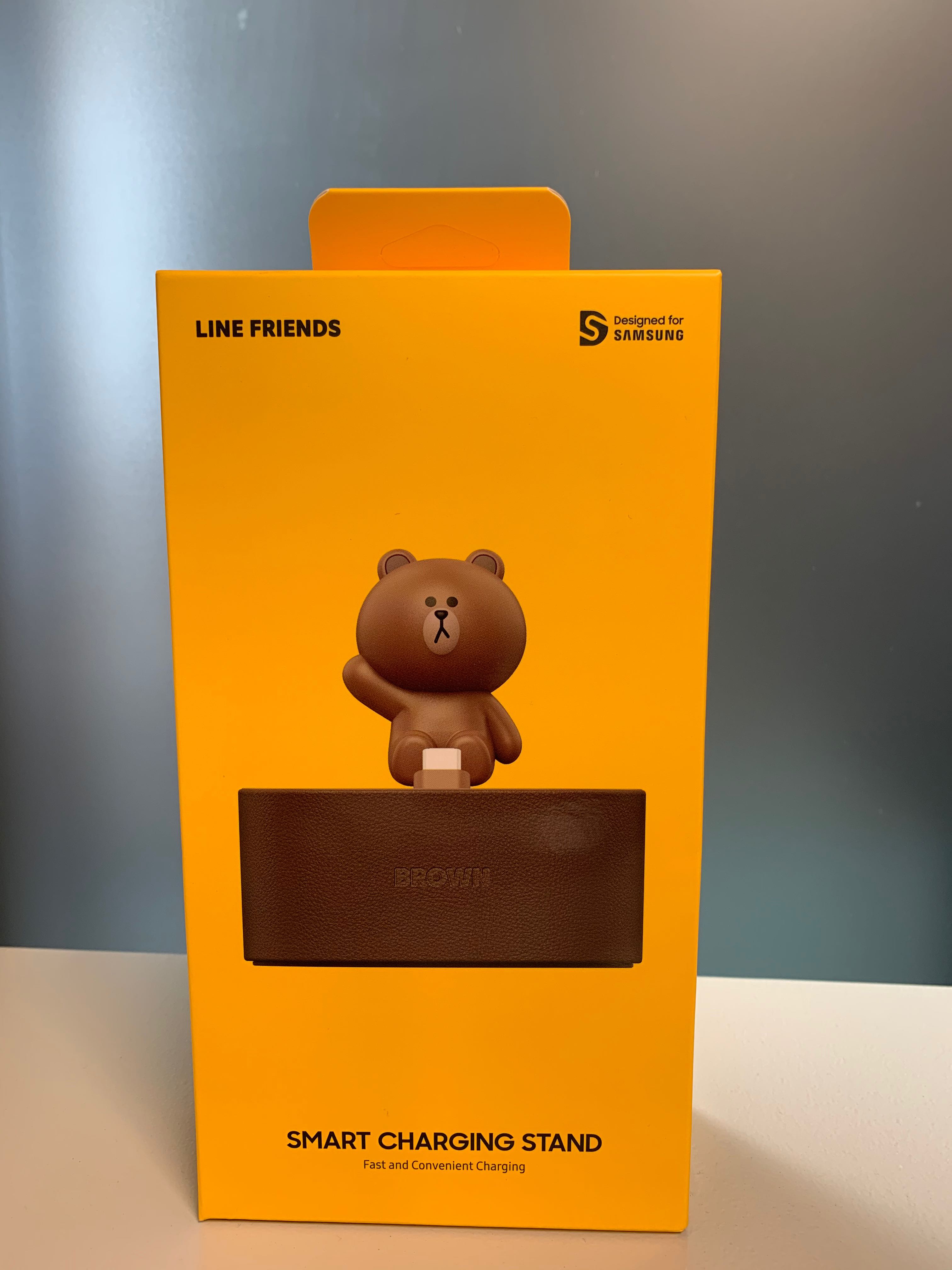 全新Line friends 叉電器, 手提電話, 電話＆平板電腦配件, 電池及充電器 - Carousell