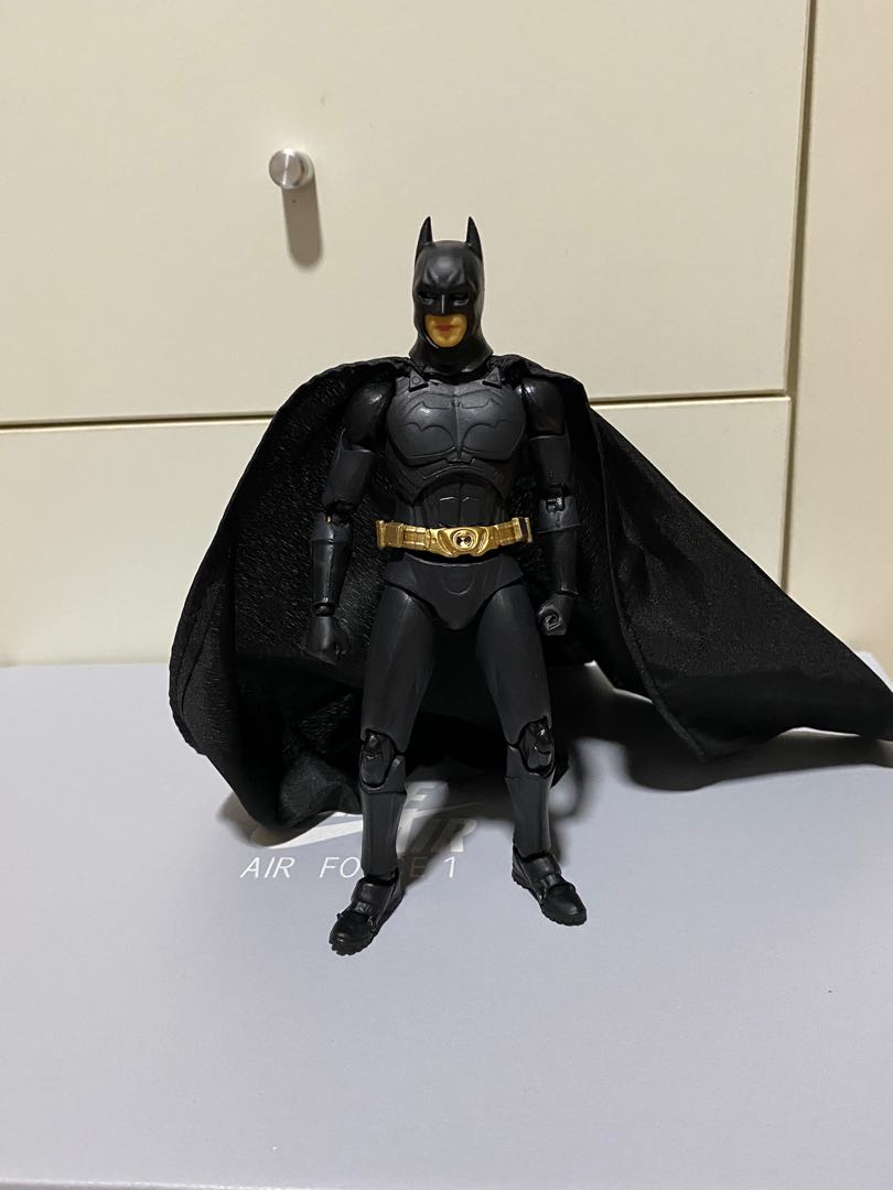 MAFEX Batman KO, Hobbies & Toys, Toys & Games on Carousell