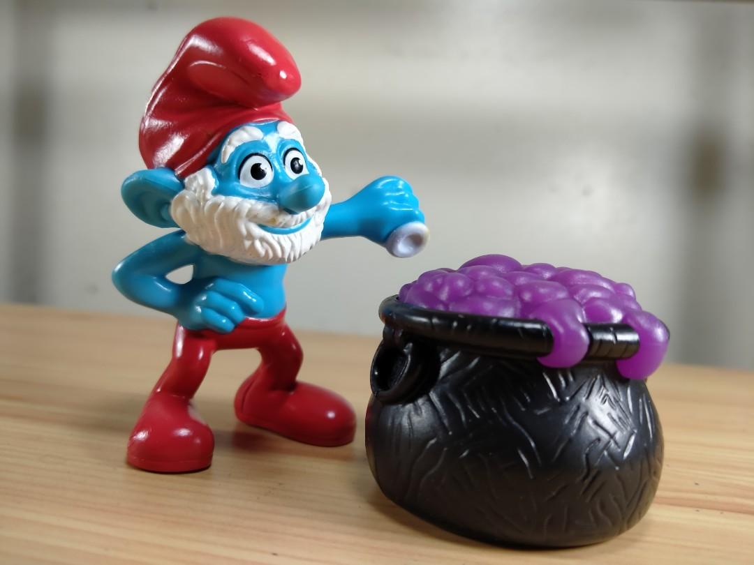 Papa's Potion from The Smurfs McDonald's Happy Meal Toy, Hobbies & Toys ...