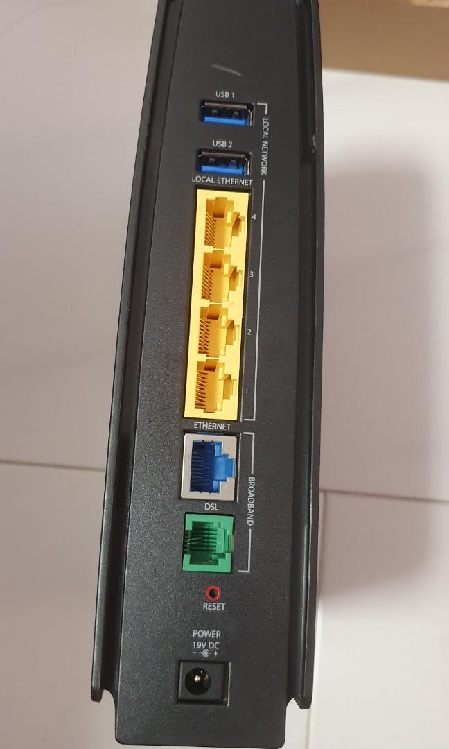 Singtel Aztech wireless router, Computers & Tech, Parts & Accessories ...