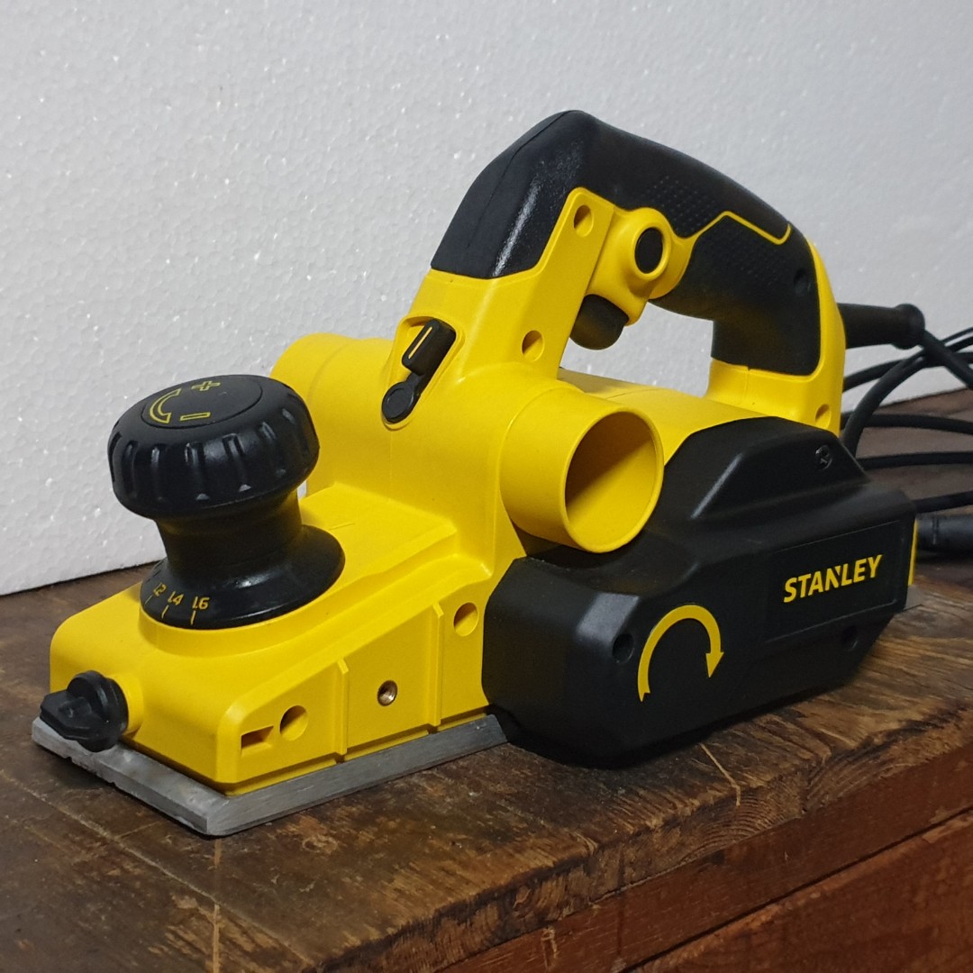 Stanley 750W Electric Planer - STEL630, Everything Else on Carousell