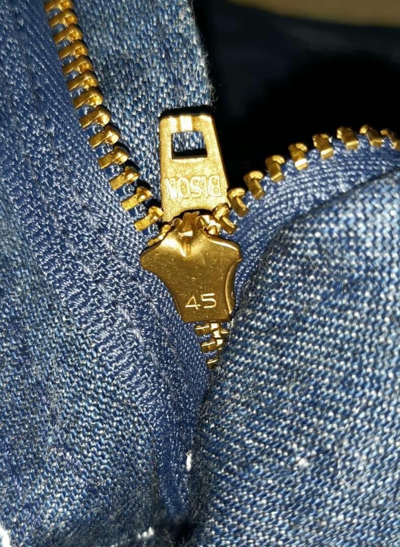 VINTAGE BISON SHORT PENT, Men's Fashion, Bottoms, Trousers on Carousell