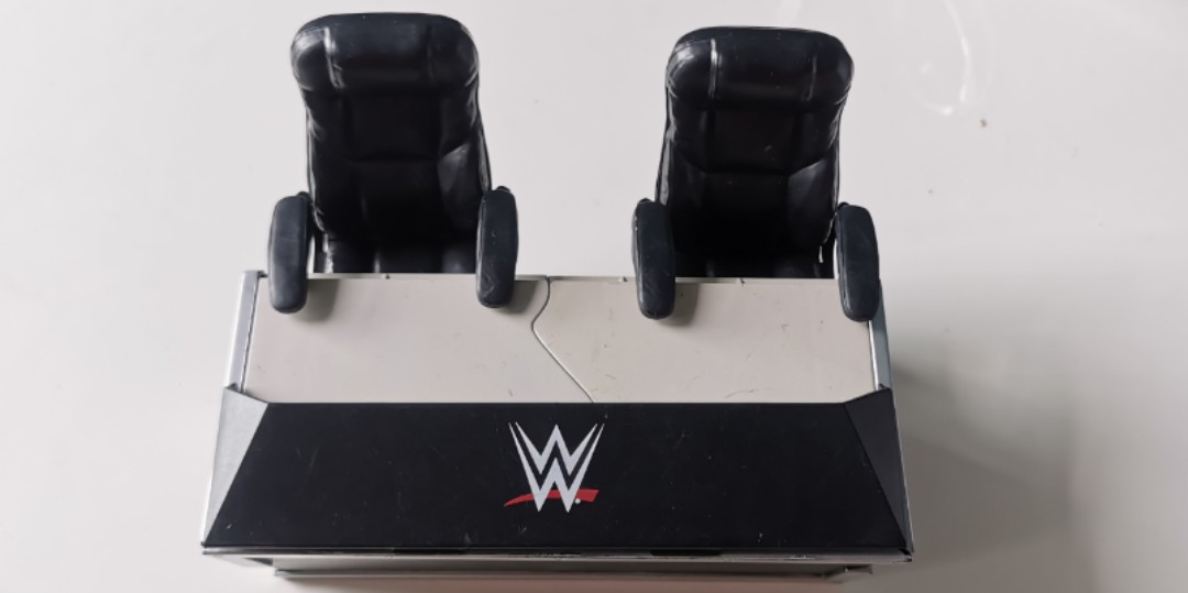 Wwe announcer table and 2 seats, Hobbies & Toys, Toys & Games on Carousell