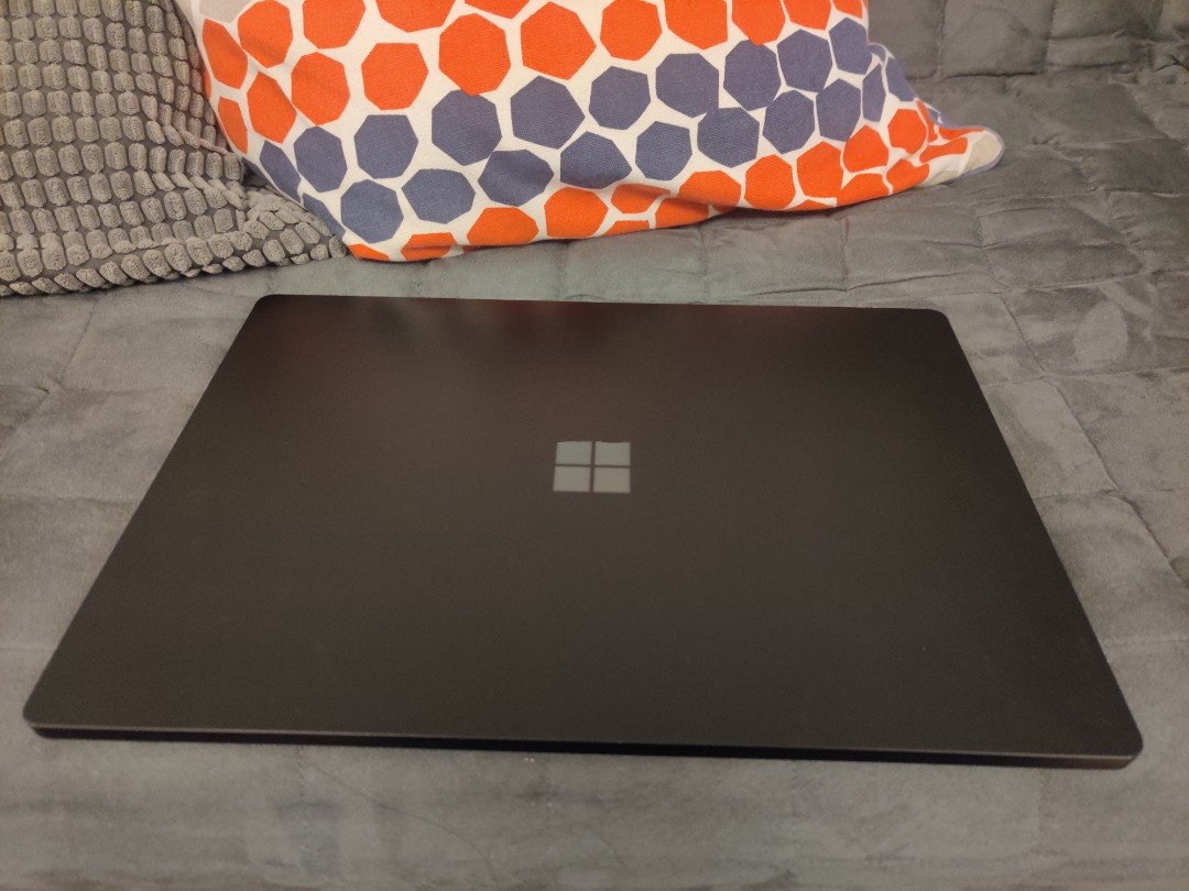 15吋 surface laptop 3 AMD Ryzen 5/8g/256有盒 港行保養, 電腦＆科技, 手提電腦 - Carousell